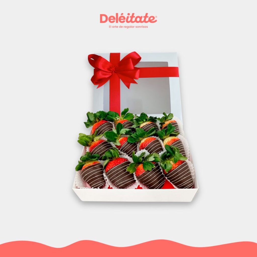Caja con 12 deliciosas fresas cubiertas de chocolate